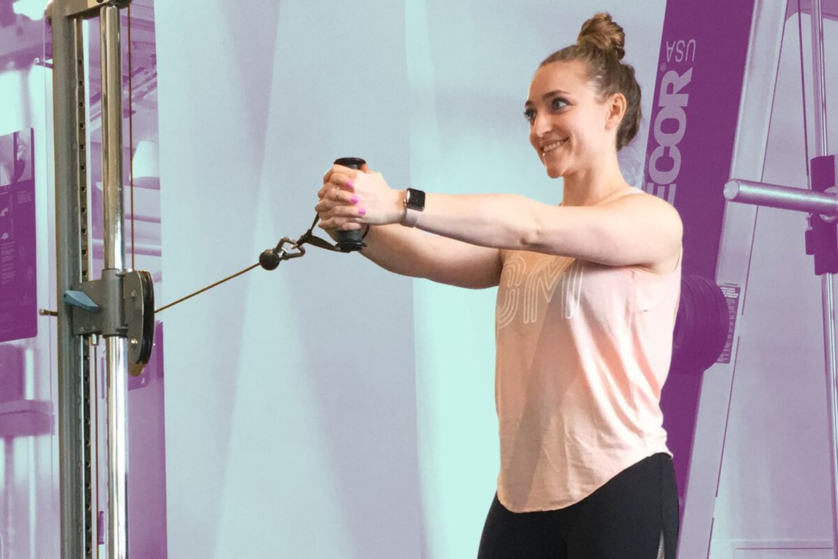 Press Pallof en polea o con banda. Cómo se hace y beneficios – Revista ...